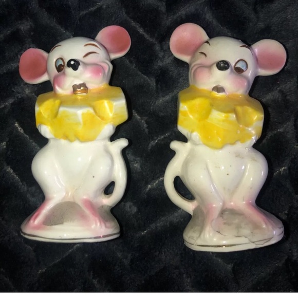 Dining | Salt Pepper Shaker Set Mice Mouse Cheese Vintage Japan | Poshmark
